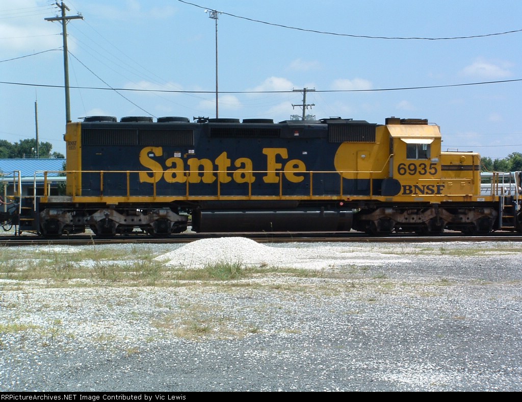 BNSF 6935 Resting At Moncrief Yard